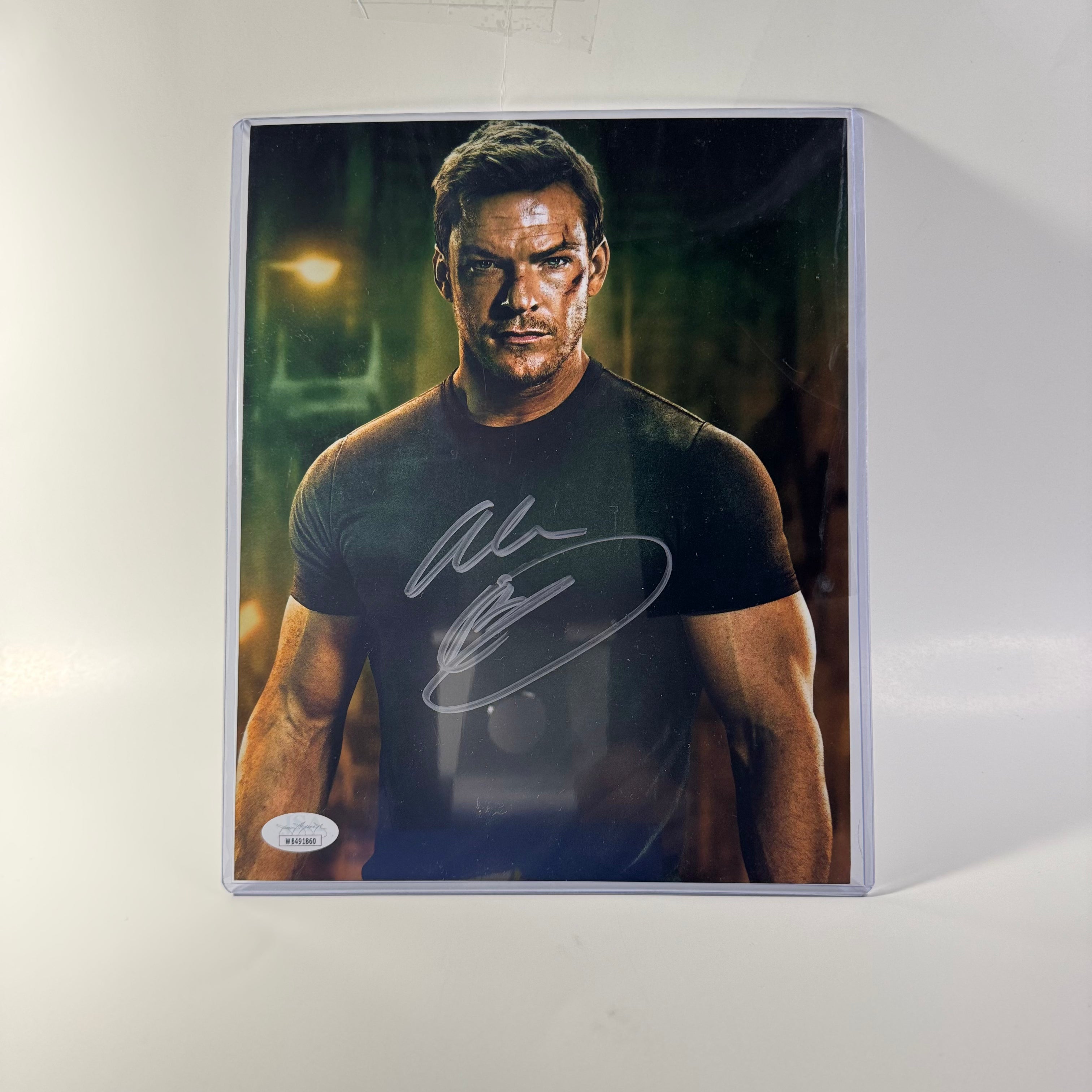 Reacher 8x10 Print Signed by Alan Ritchson – Xperience Autographs